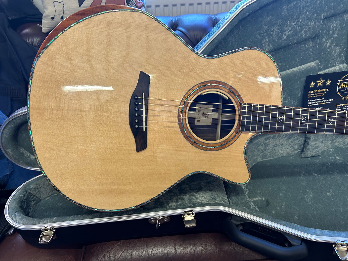 Home | Austin Guitars – We Sell, We Trade, We Buy – Austin Guitars ...